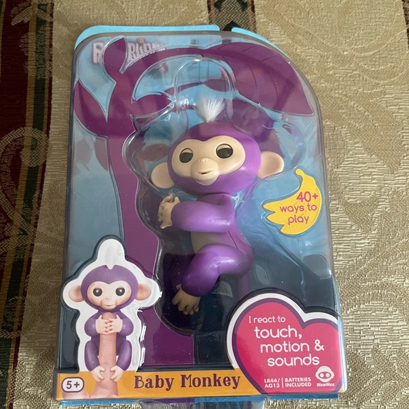 WowWee | Toys | Fingerlings By Wowwee Purple Monkey New In Packaging ...
